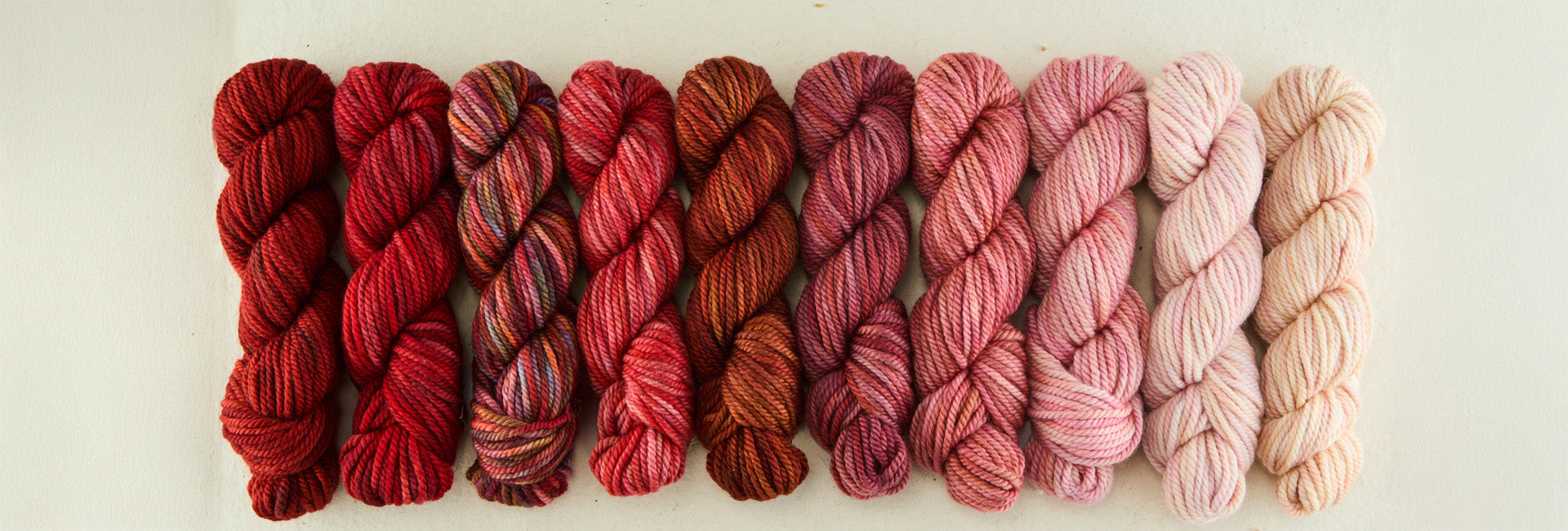 Reds and Pinks – Rug Yarn – The Oxford Company